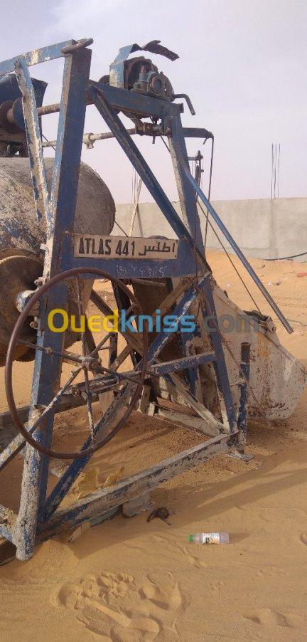 Betonier ATLAS1900 Ouargla Hassi messaoud - Ouedkniss.com - Algérie Betonier ATLAS1900 Ouargla Hassi messaoud - Ouedkniss.com - Algérie