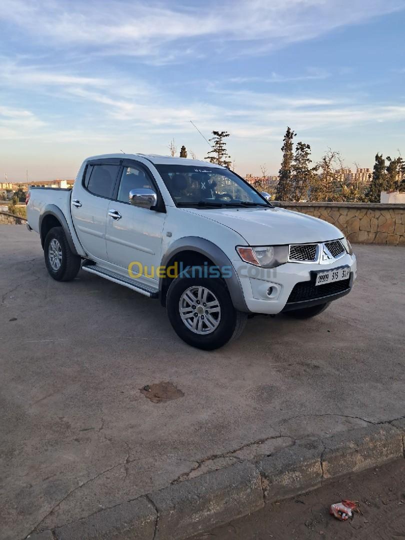 Mitsubishi L200 2013 Doube cabine Evolution - Oran Algérie