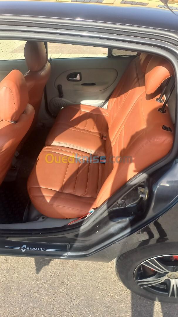 Renault Clio 2 2002 Expression معسكر معسكر - واد كنيس - الجزائر