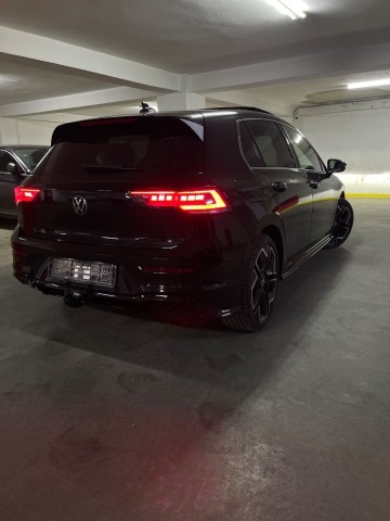 Volkswagen Golf 8 2025 Pro R-line Alger Hydra - Ouedkniss.com - Algérie