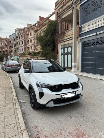Kia Sonet 2025 Luxury full option قسنطينة الخروب - واد كنيس - الجزائر