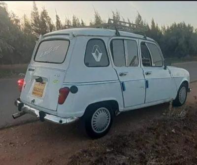 r4 - Automobiles & Vehicules - Ouedkniss.com - Algérie