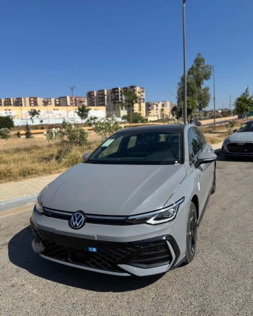 سعر Volkswagen Golf 8 2026 R الجزائر