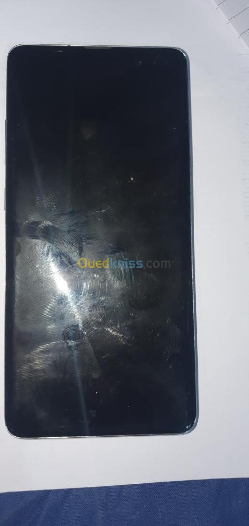 SAMSUNG S10 5g - Oum El Bouaghi Algérie
