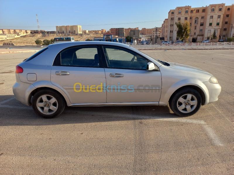 Chevrolet Optra 5 portes 2010 Optra 5 portes Djelfa Djelfa - Ouedkniss ...