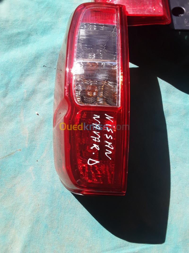 feux arriere nissan navara - Alger Algérie
