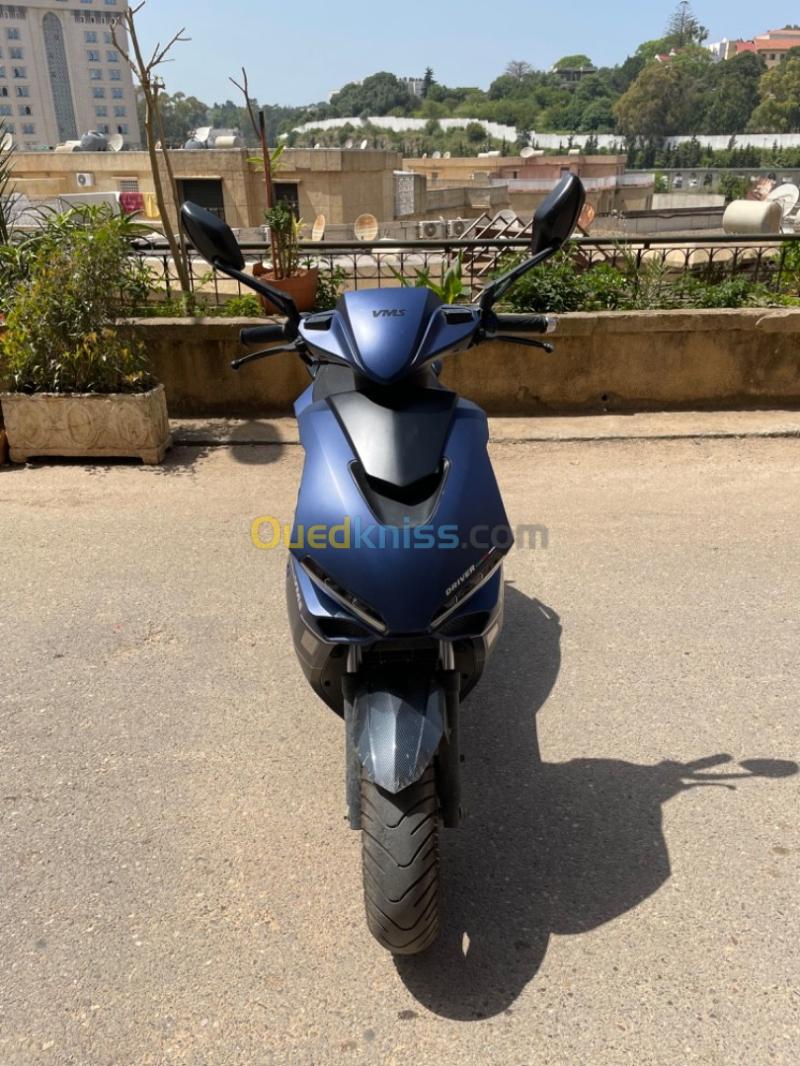 VMS VMS DRIVER V2 2021 Alger El achour - Ouedkniss.com - Algérie