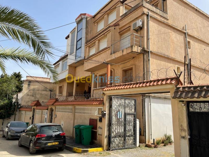 Rent Villa floor F5 Alger Dely brahim - Alger Algeria