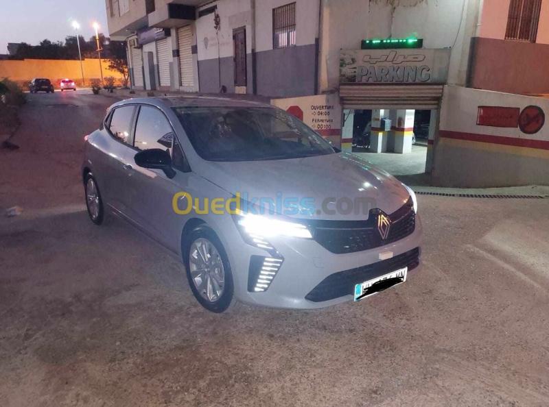 Renault Clio 5 phase 2 evolution 2024 Oran Bir el djir - Ouedkniss.com ...